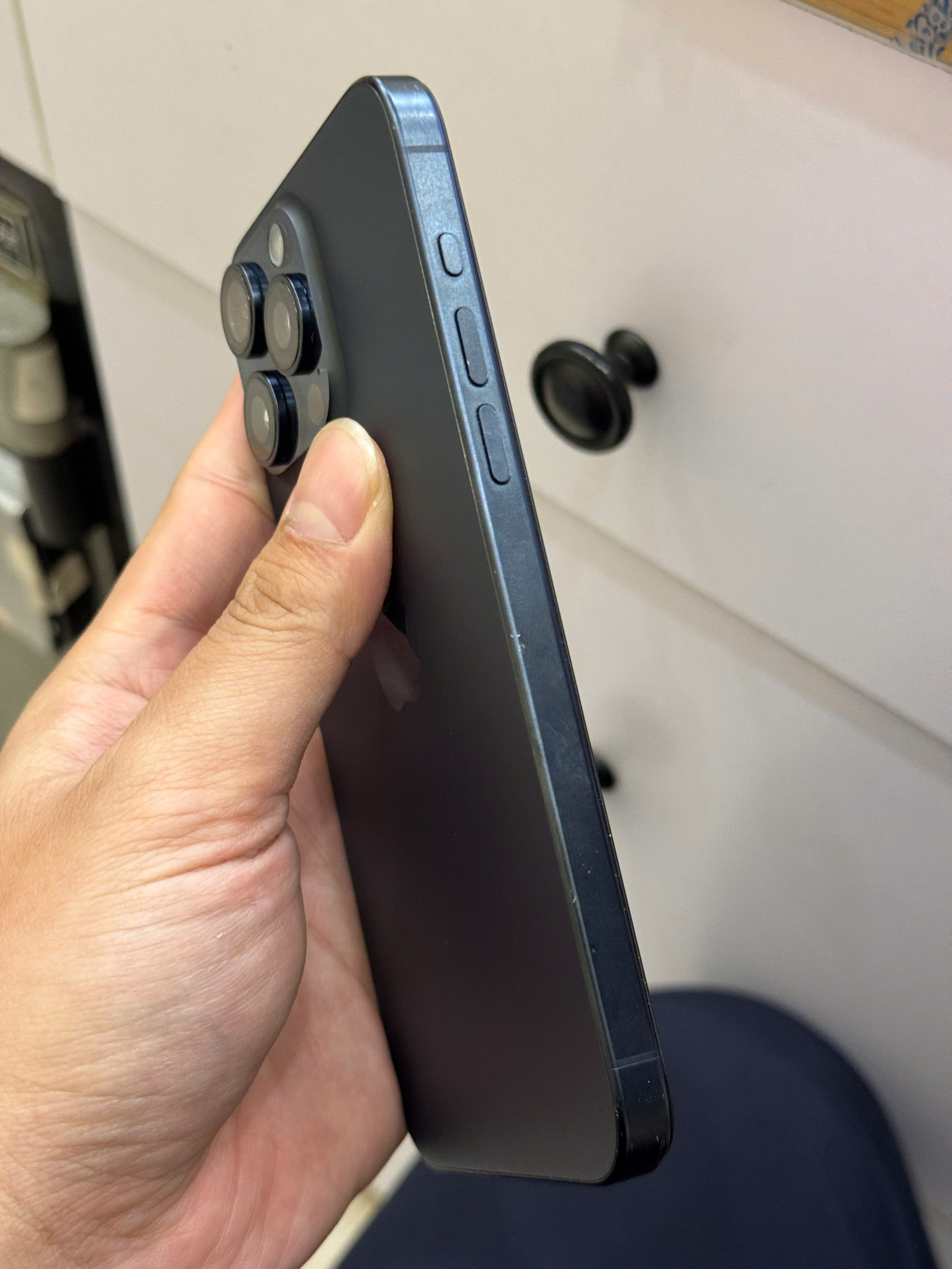 ĐIỆN THOẠI IPHONE 15 PRM 256Gb - Homenhantri